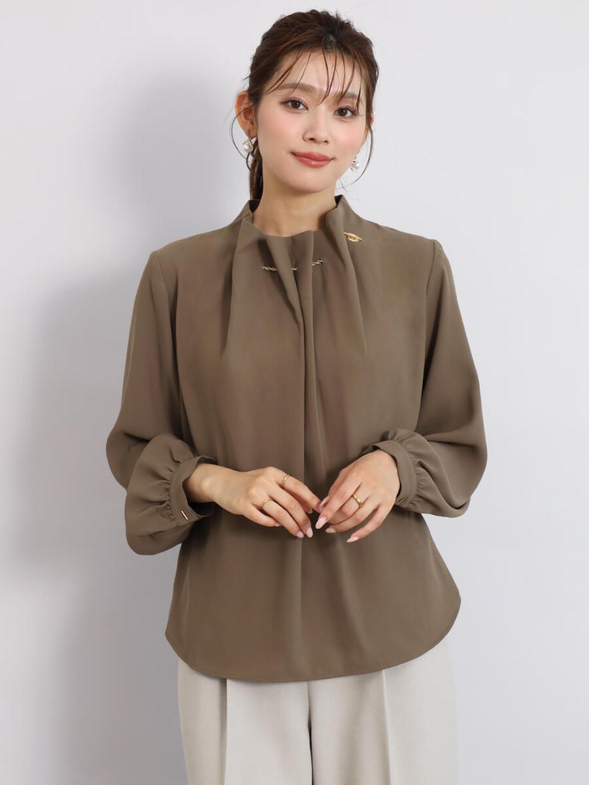 マンテルネックギャザーブラウス - FENNEL - FENNEL｜YAMADAYA STORE